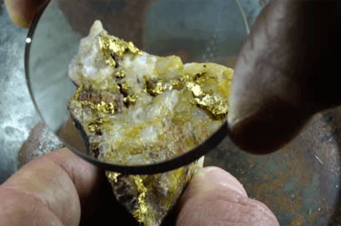 Visible Gold Encountered in Maiden Drill Program Down Under